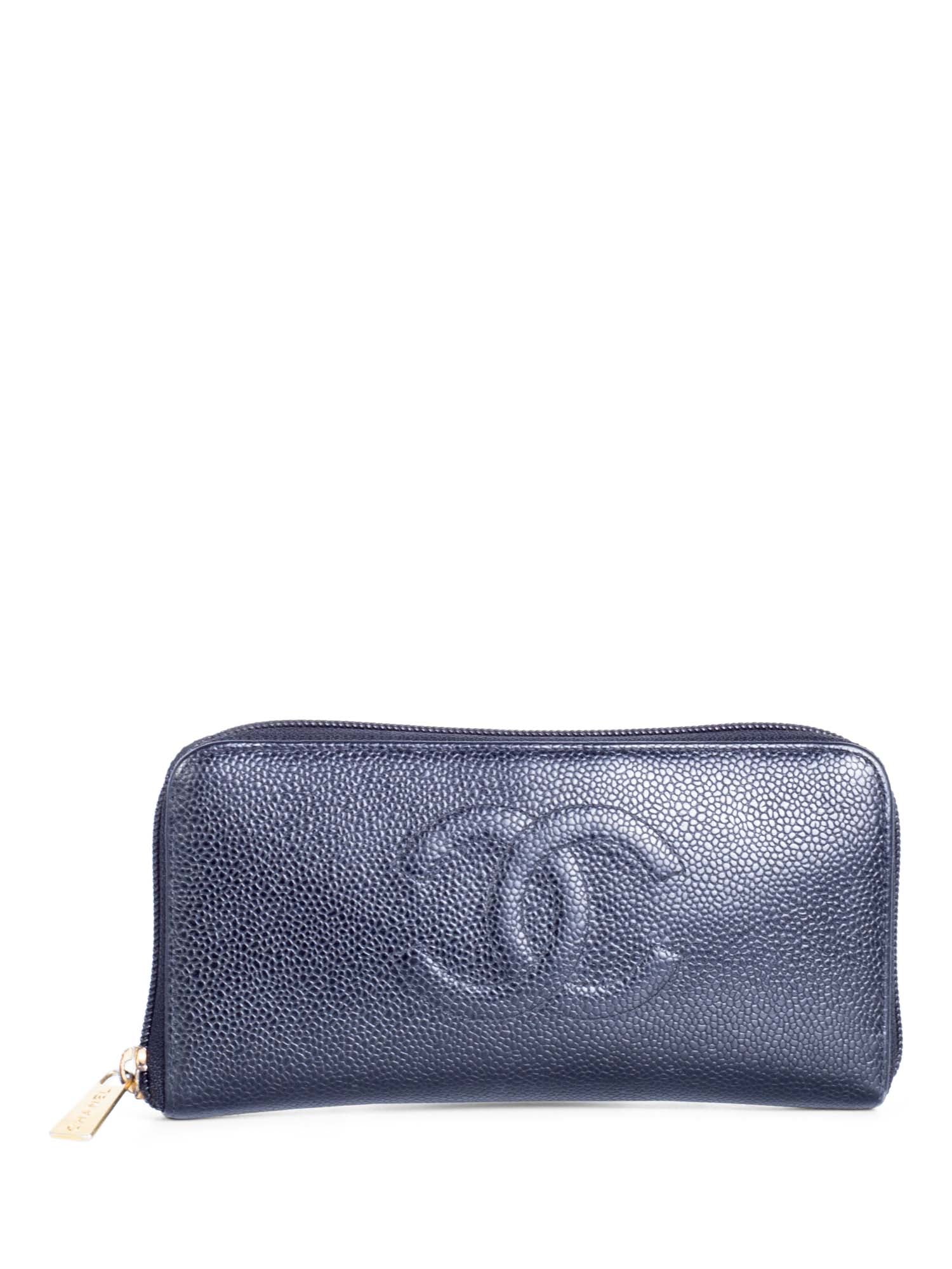 CHANEL CC Logo Caviar Leather Zipper Wallet Black