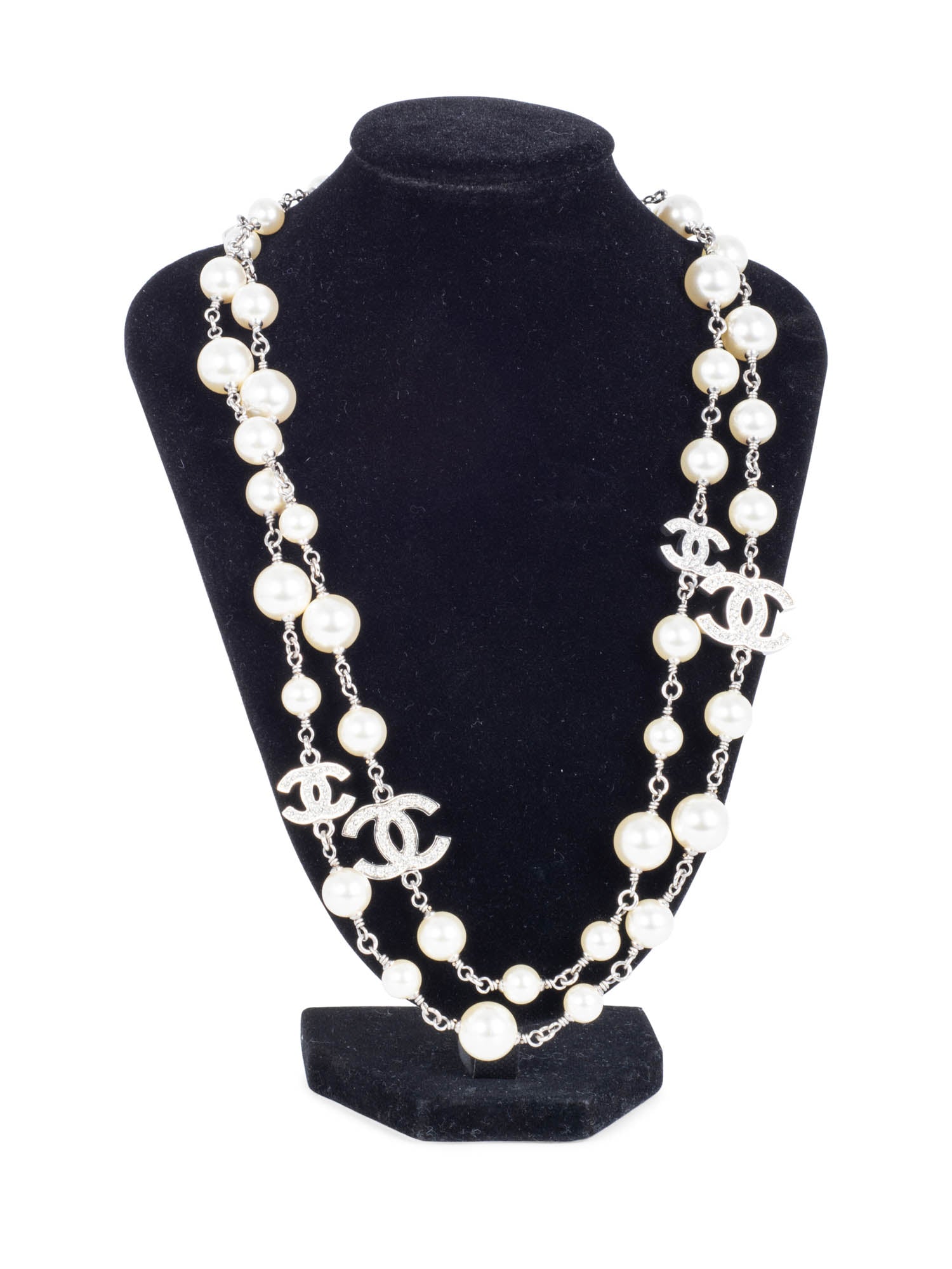 CHANEL CC Logo Pearl Crystal Necklace Silver